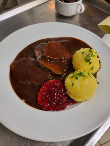 Strandhaus Birkach - Restaurant - Strandhaus direkt am Rothsee